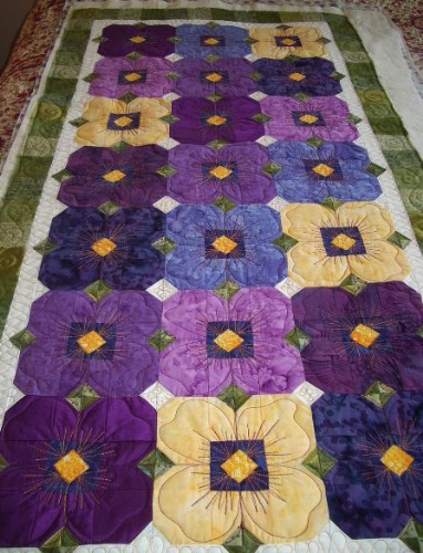 Sew N Sew Quilting Pansy Quilting