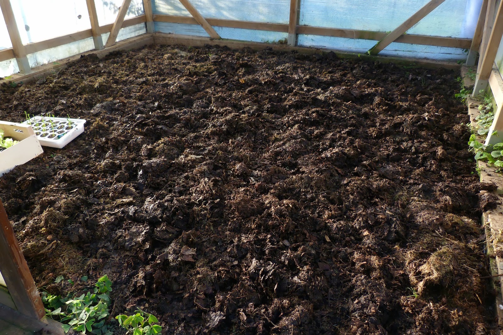 INVERNADERO Y COMPOST