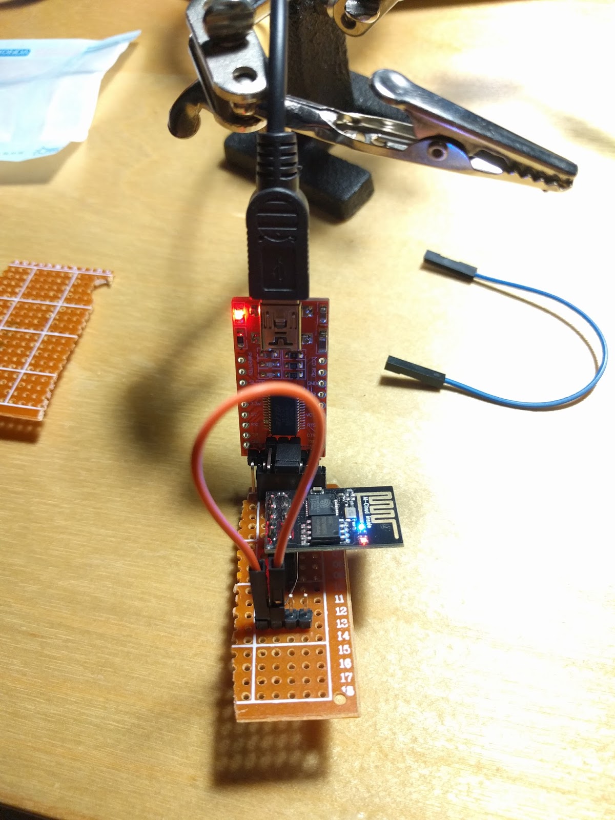 Dave's Projects: ESP-01 Guida al primo utilizzo e DIY programmer