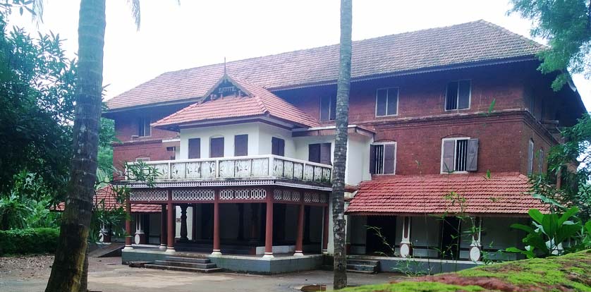 Traditional Kerala House Illam (Ellam) Mana for sale ...