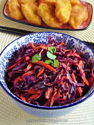 Trzeci Talerz: Surówka z czerwonej kapusty po koreańsku