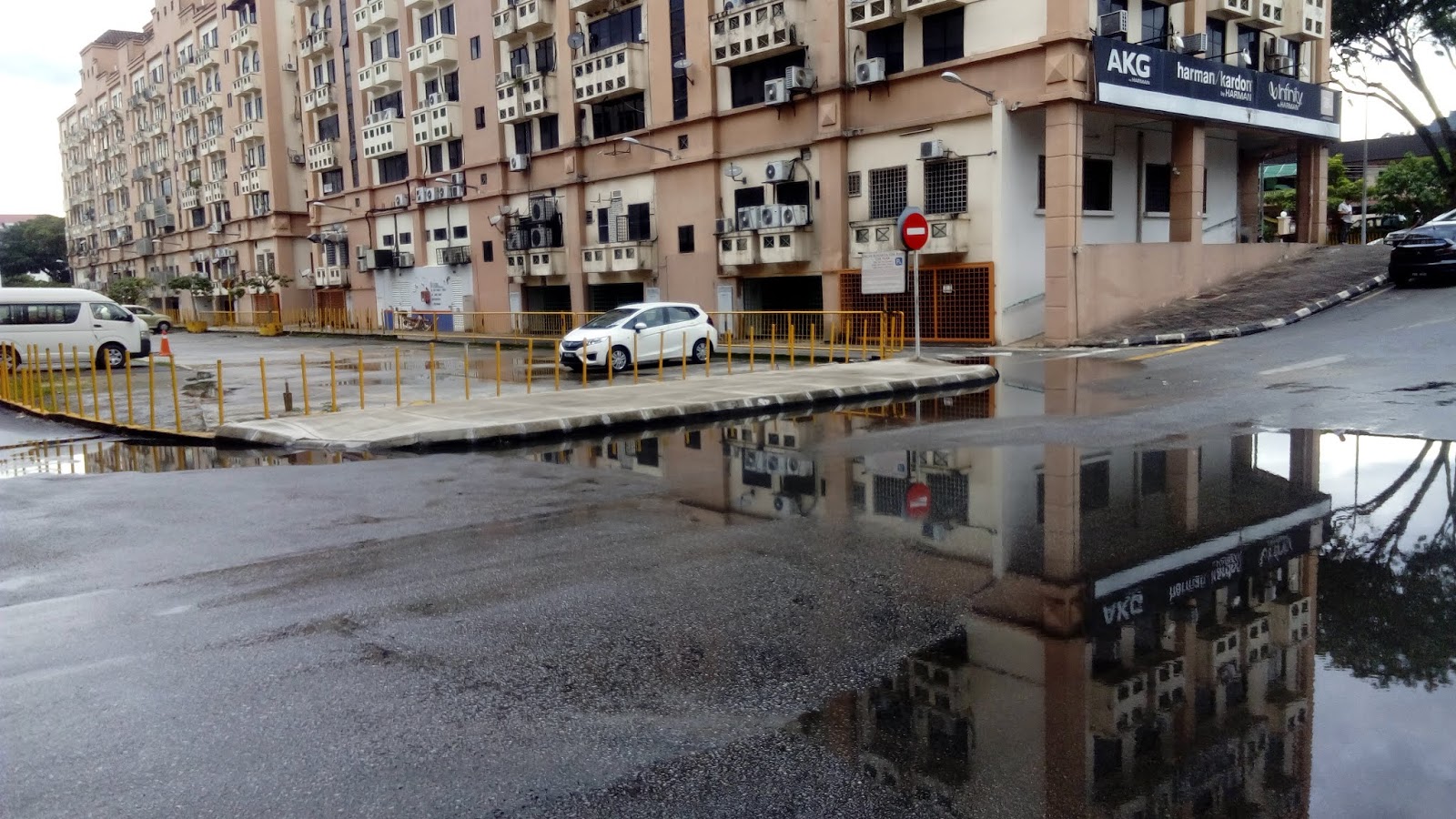 Cheras Commercial Centre (Blk J) Web Site: POOR ROAD DRAINAGE CAUSES ...