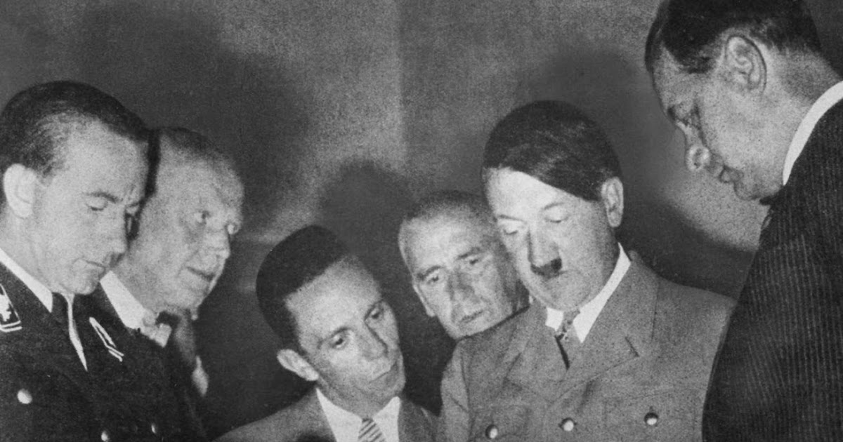 Reichsfoto: Adolf Hitler With Prominent National-Socialists During the ...