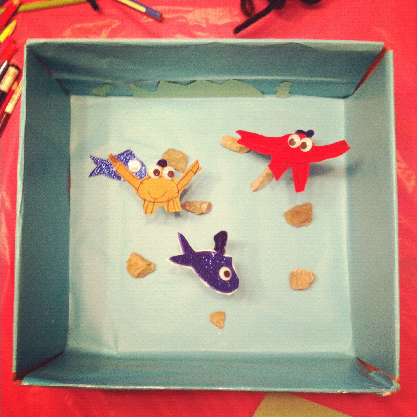 Aquarium in a Box! | Gettin' Crafty with Natalie