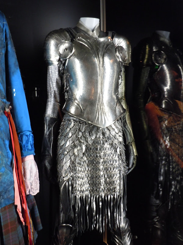 Alice in Wonderland White Knight armour and Mad Hatter battle costume ...