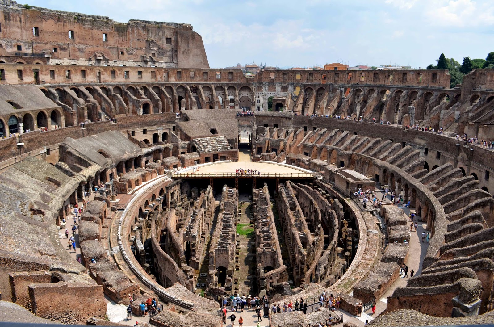 UMETNOST PUTOVANJA . . . . . . . . . . . . . . . . . The ART of TRAVEL ...