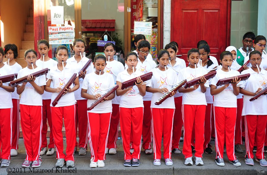 Mauroof's Photo Blog: Childrens Day at Iskandhar School