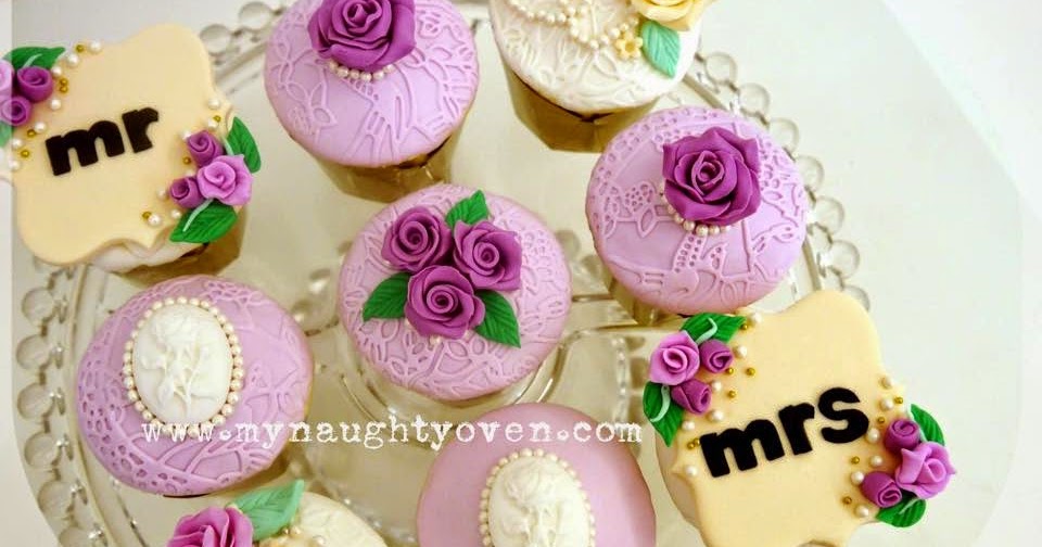 Vintage Mr & Mrs Wedding Cupcake Set
