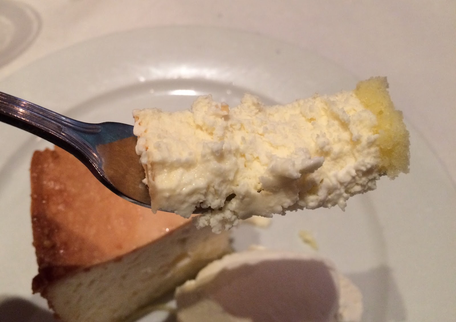 Classic New York Cheesecake From Brooklyn Diner / ブルックリンダイナーのクラシック ...