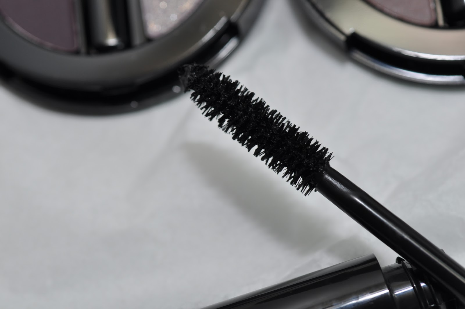Simply Vera Wang Accent on Eyes Neutral and Smokey Plum Kits Swatches ...