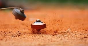 popular traditional games in malaysia (gasing)