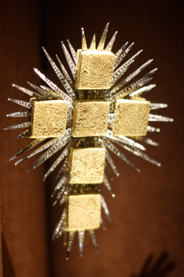 Dalí Jewels - SUGAR LANE