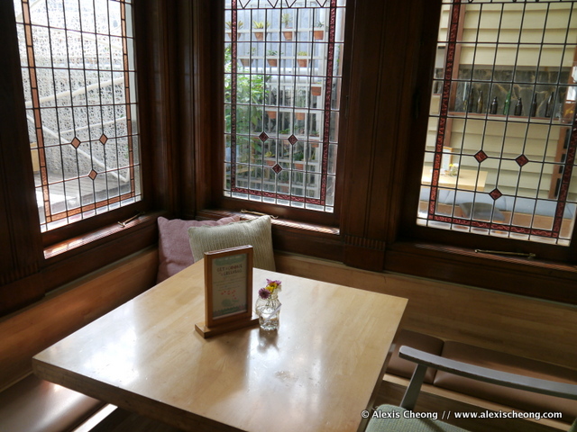 Food Review: Hummingbird Eatery at 14 Jln Progo, Bandung Indonesia ...