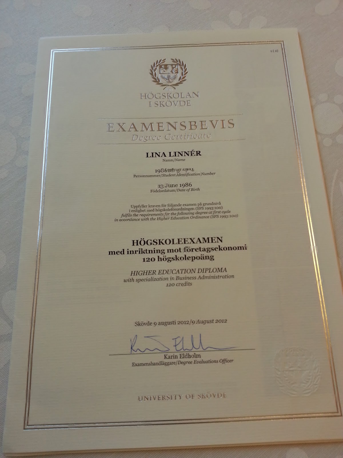 Lycka På Distans: Examensbevis.