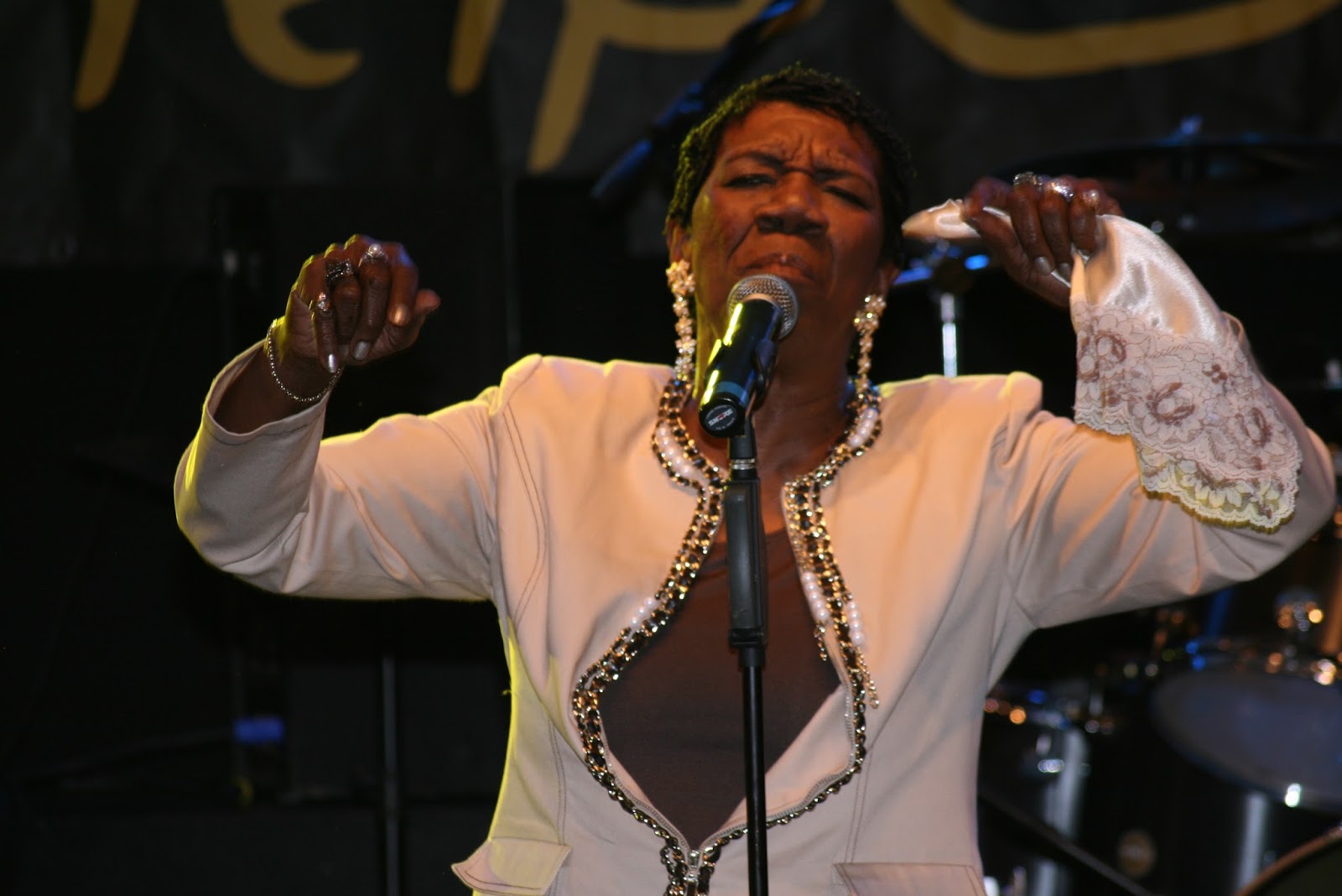 Porretta Soul Festival 2013: Pastor Mitty Collier - I Had A Talk With ...