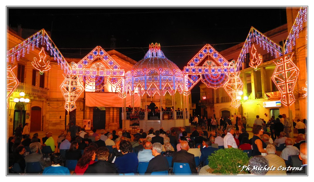 Voci e colori del Sud: Grumo Appula in festa per il Santo Patrono Rocco ...