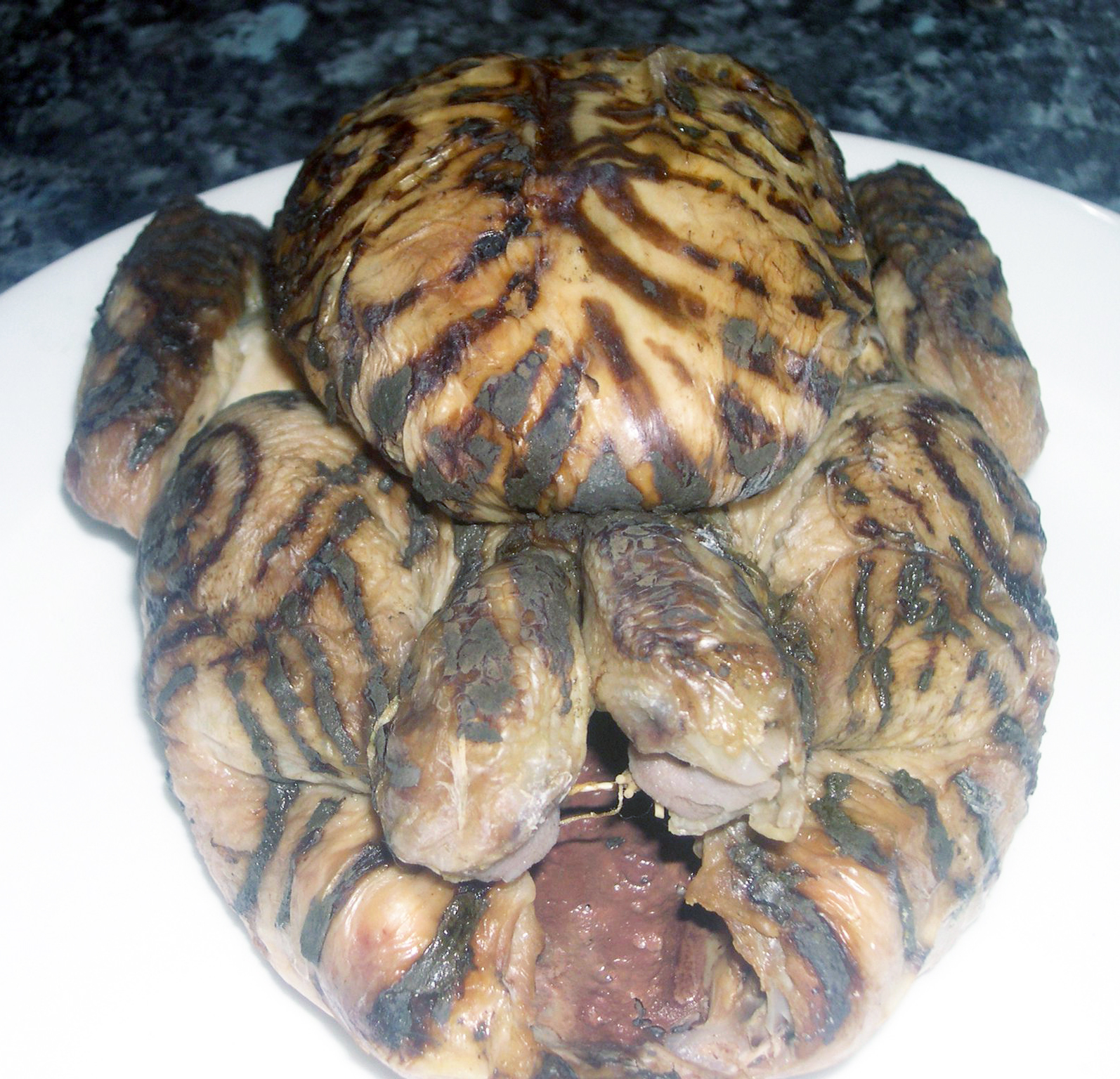 clare tigoglu: Henna Chickens