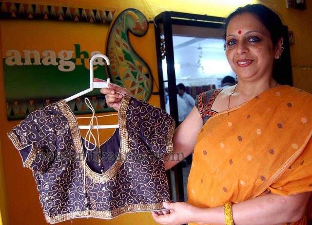 Handloom Customized Designer Blouse - Saree Blouse Patterns