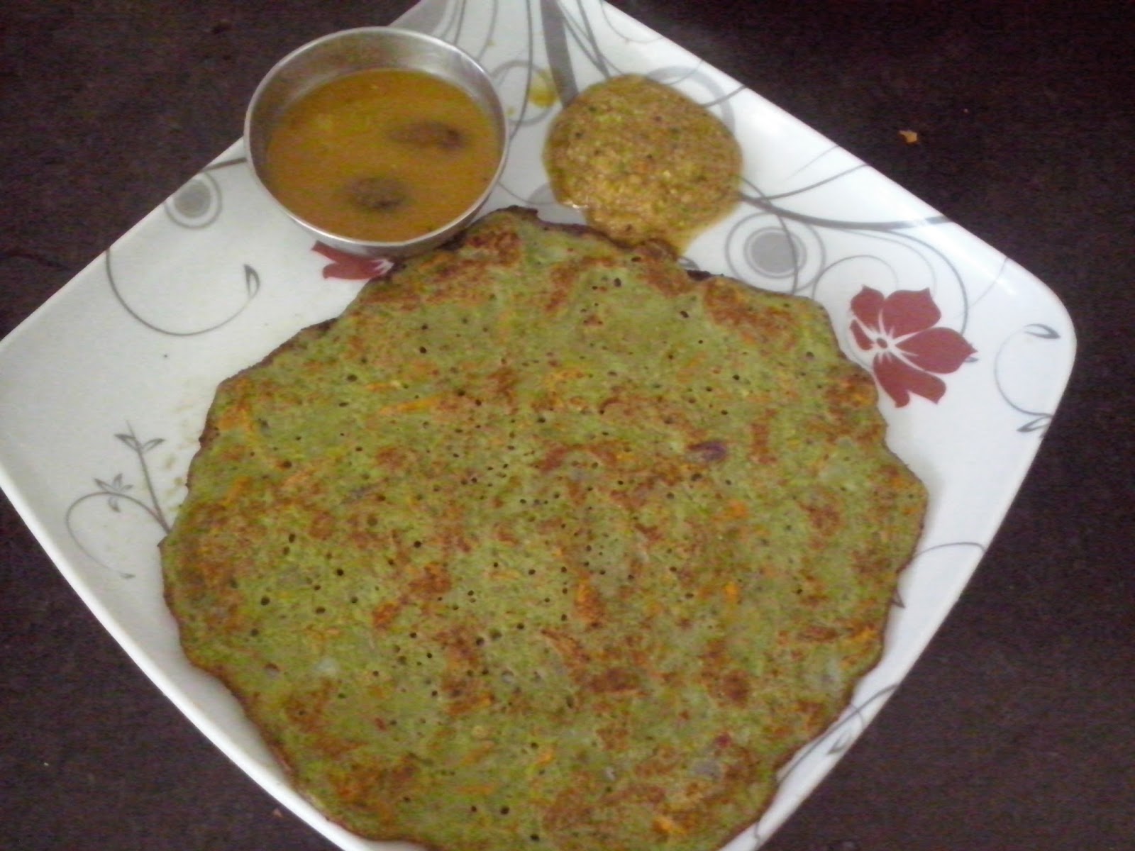 Purani's Kitchen: Pachai Payaru or Green Gram Dosai