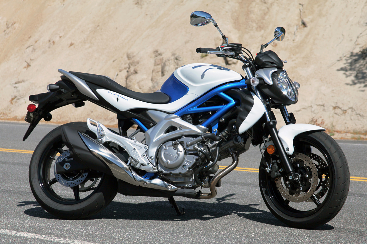 motorcycle: suzuki gladius