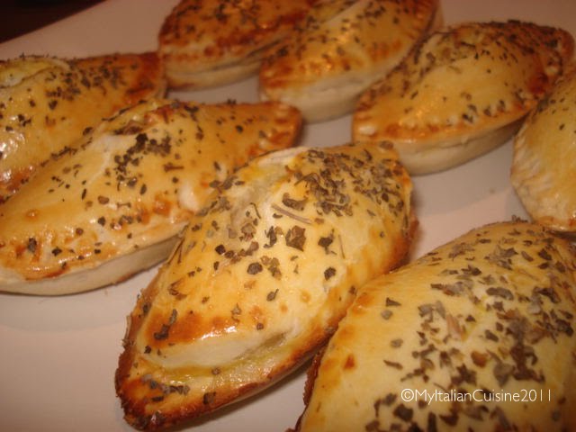 Ricotta & Mortadella Bites (Mini panzerotti ricotta e mortadella)