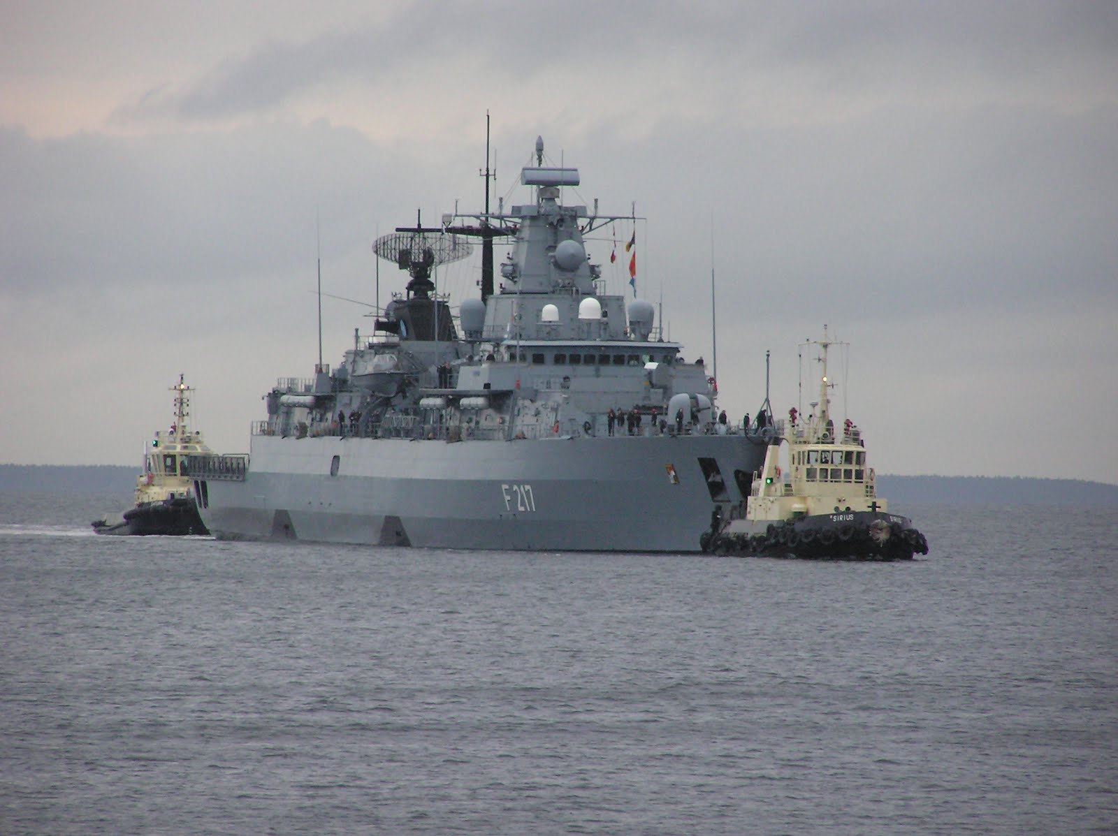 Defense News: FGS Bayern (F217)