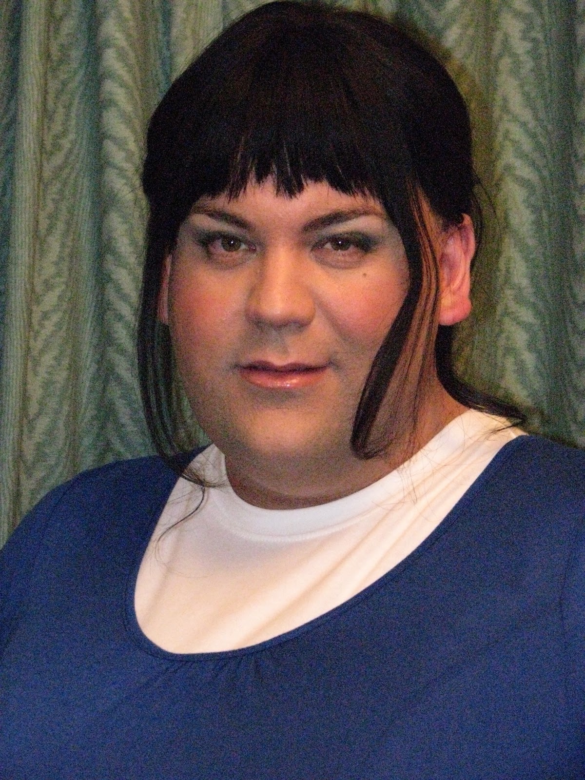 Official Lisa Lee Dark Blog: January 2012