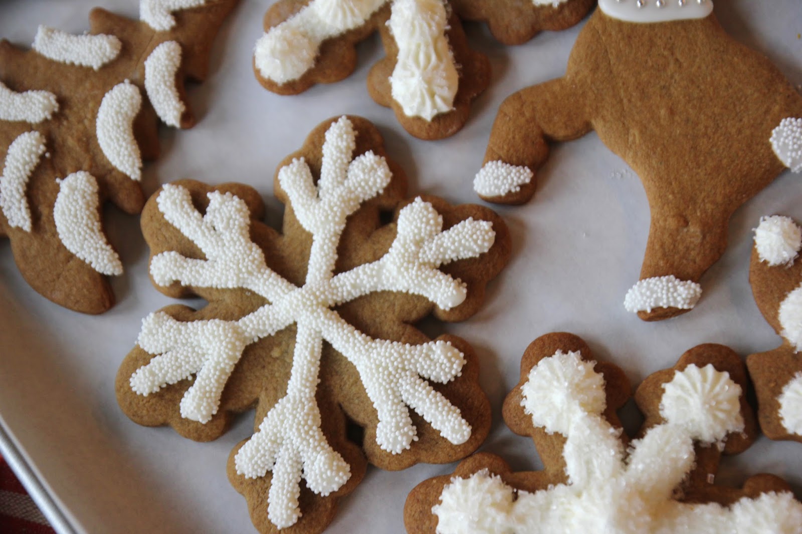Gingerbread Snowflakes, Trees & Reindeer Cookies with Cream Cheese ...