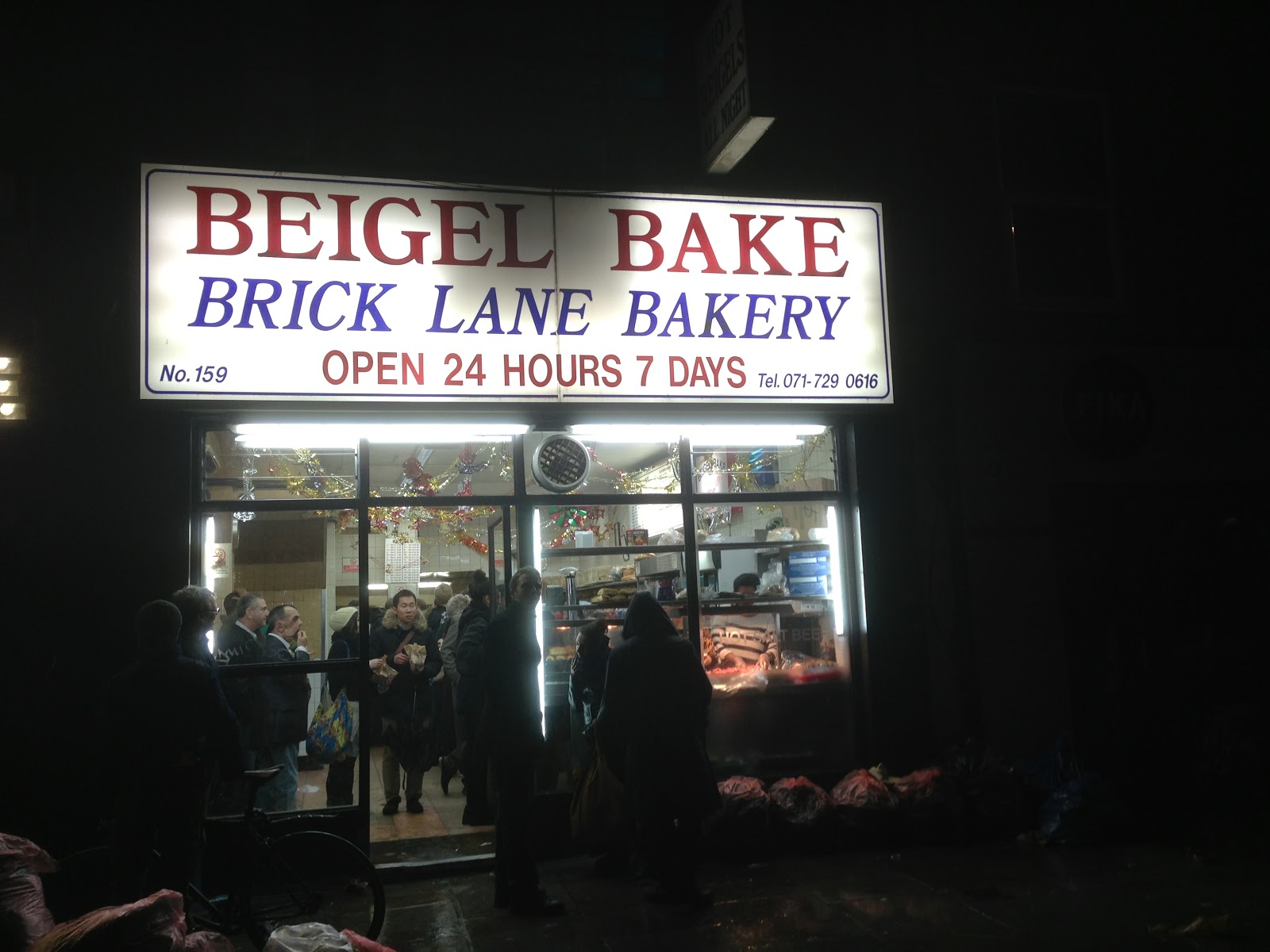 Piccadilly and Chips: Review: Beigel Bake
