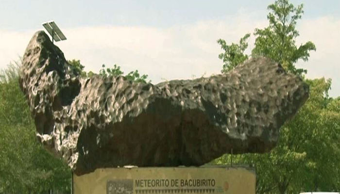 7 Fakta Meteor Terbesar Yang Pernah Jatuh Ke Bumi - CakWiCak