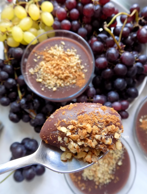 Pepi's kitchen in english: Moustalevria | Greek Grape Must Pudding