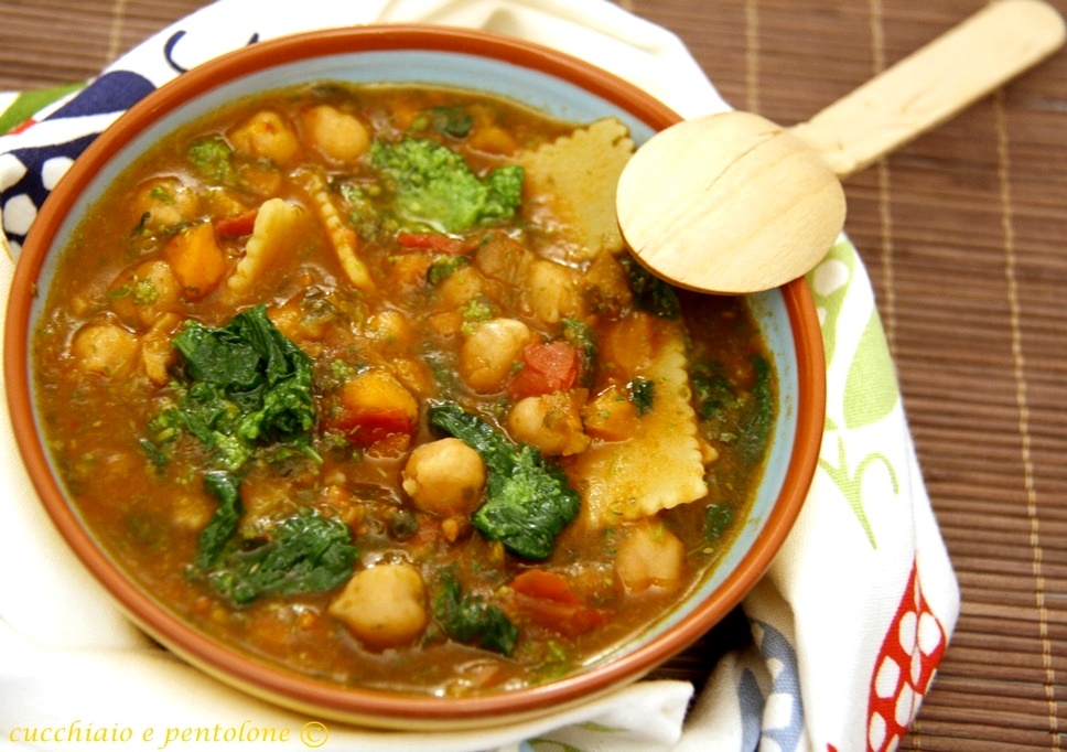 zuppa di ceci, cime di rapa e sagnarelli per scaldarci un pò ...