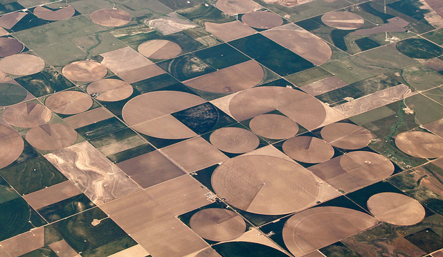 Center Pivot Irrigation: The Real Crop Circles ~ Kuriositas