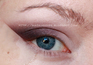 Madam Noire Makeup Studio: Tutorial: Smokey Cateye