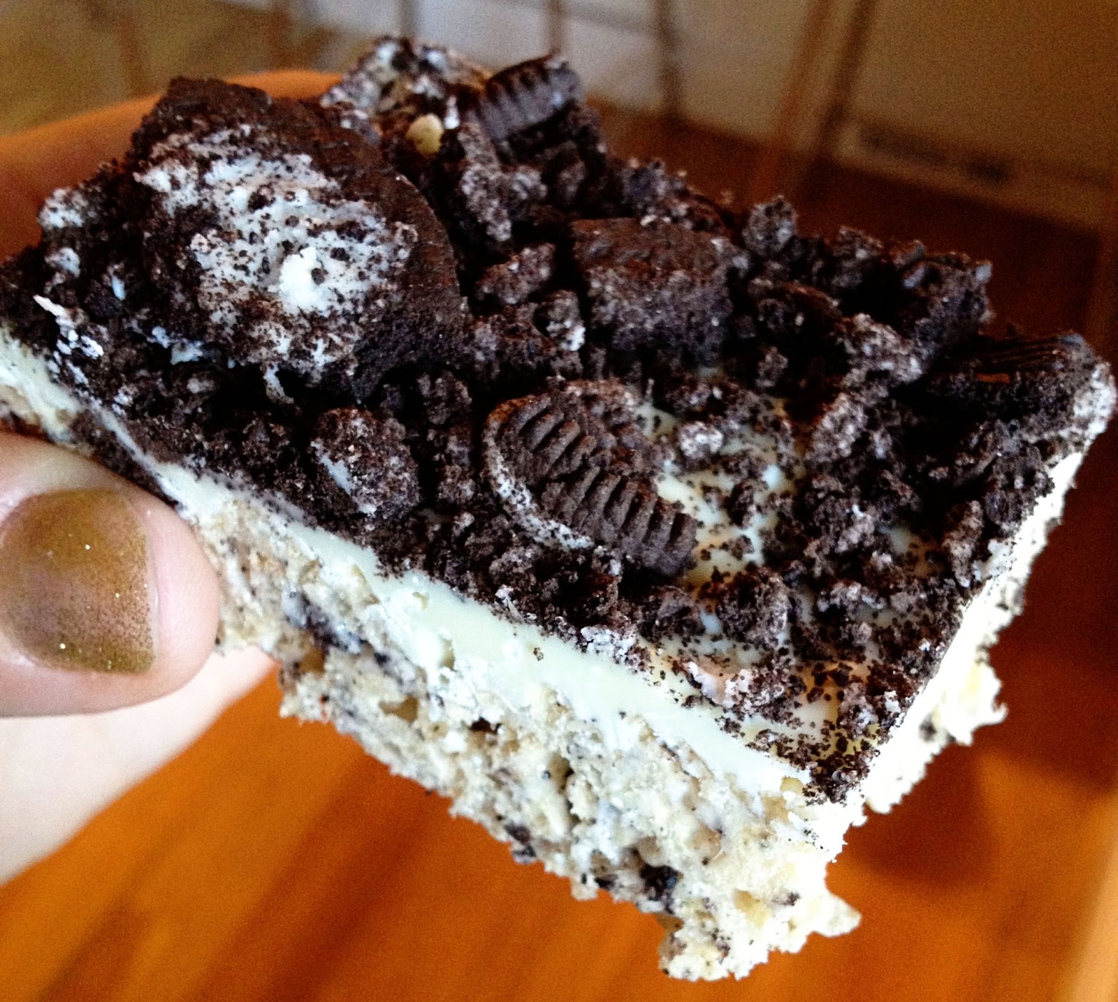 Mom Explores Michigan: Good Eats: White Chocolate Oreo Rice Krispie Treats