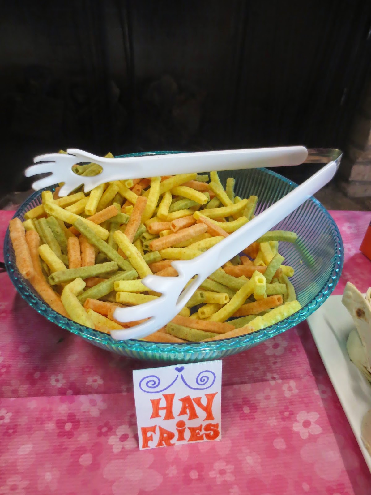 Kellz Creations: MLP Rainbow Dash birthday party on a budget