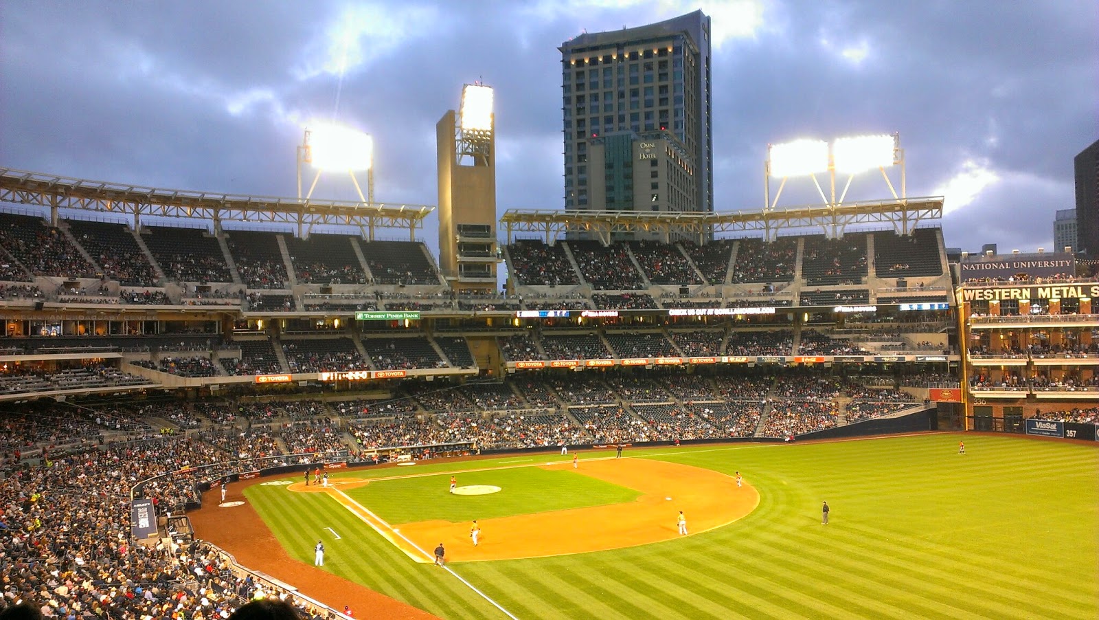 Watching a Real MLB Baseball Game | Phil's America Exchange Year