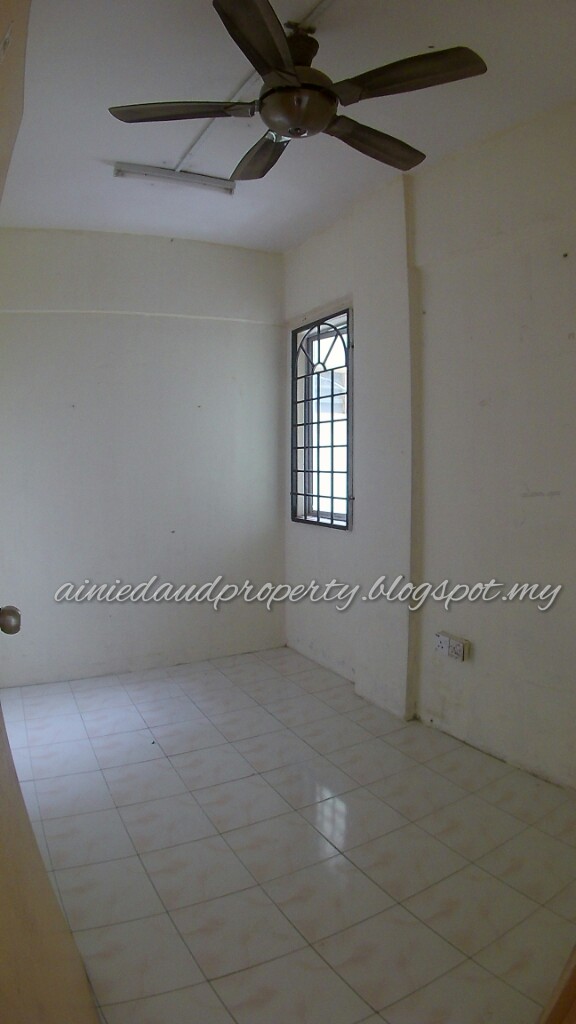 Apartment Mawar Taman Bunga Raya, Bukit Beruntung Rawang - Ainie Daud ...