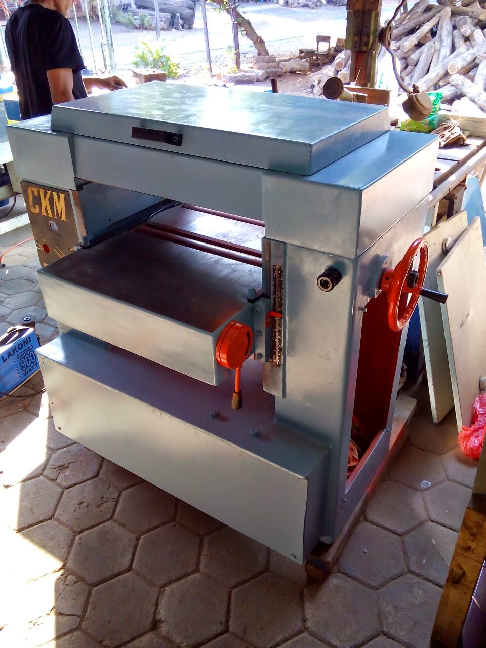 Mesin perkayuan dan mesin mebel surya teknik: mesin perkayuan,mesin ...