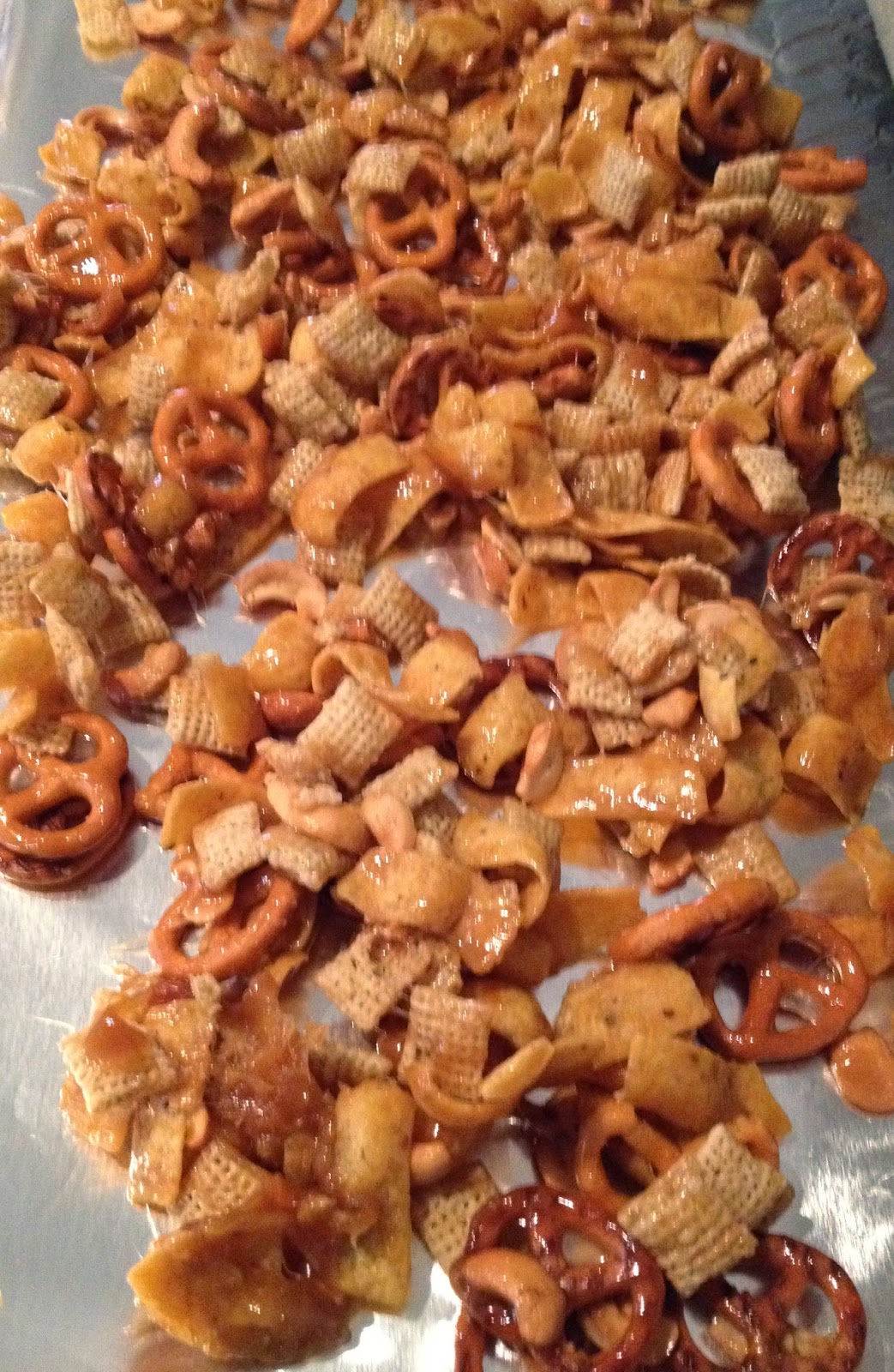 No apologies gluten-free: Frito Snack Mix - Gluten-free, of course