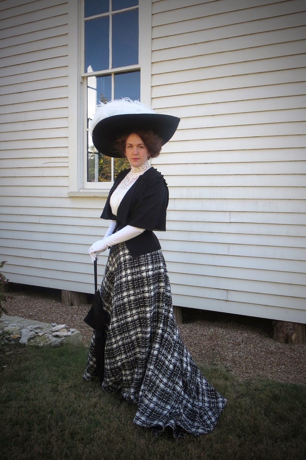 Festive Attyre: Edwardian half-mourning dress pics