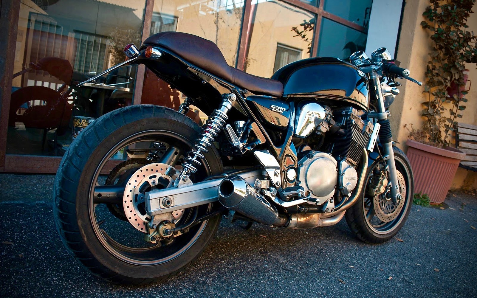 Inazuma Gloss Inazuma Matt - Inazuma café racer