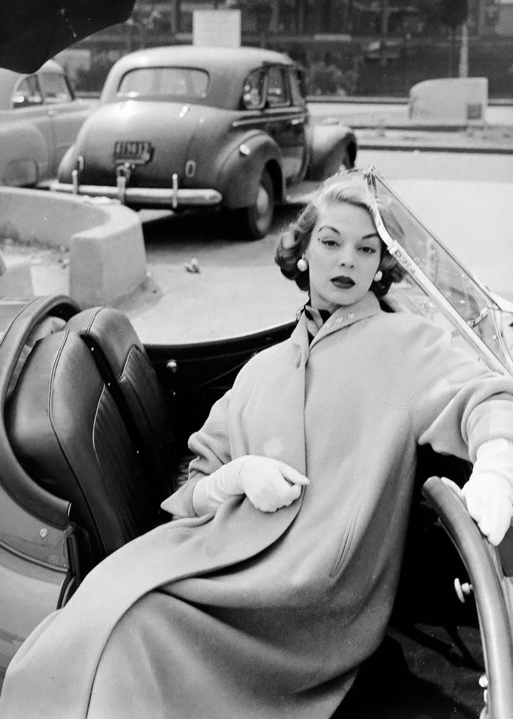 40 Stunning Black and White Photos of Jean Patchett, a Model Who Helped ...