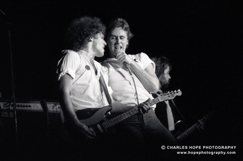 hopephotographyROCKS: keeping it canadian...for awhile