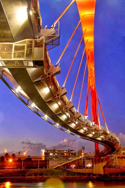 Rainbow Bridge Taipei, Taiwan | Architecture Spots