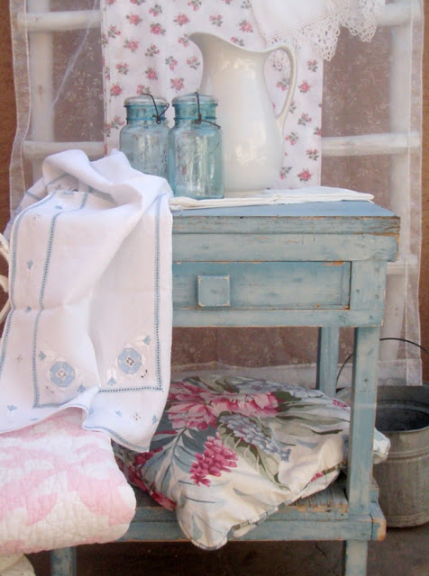 Cabin & Cottage : Summertime Shabby