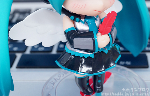 Preview de la Nendoroid Co-de Hatsune Miku: Red Feather Community Chest ...