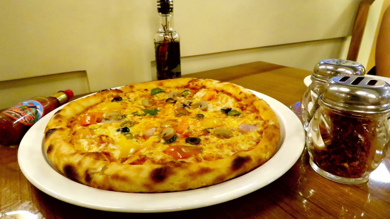 My Plate Review: Perfectly brewed coffee with delicious pizza @ THE ...
