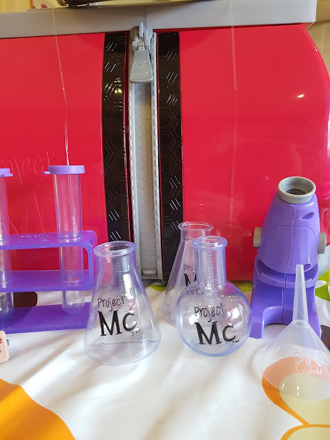 Blogging Beautifully: Project Mc2 Ultimate Lab Kit *review*