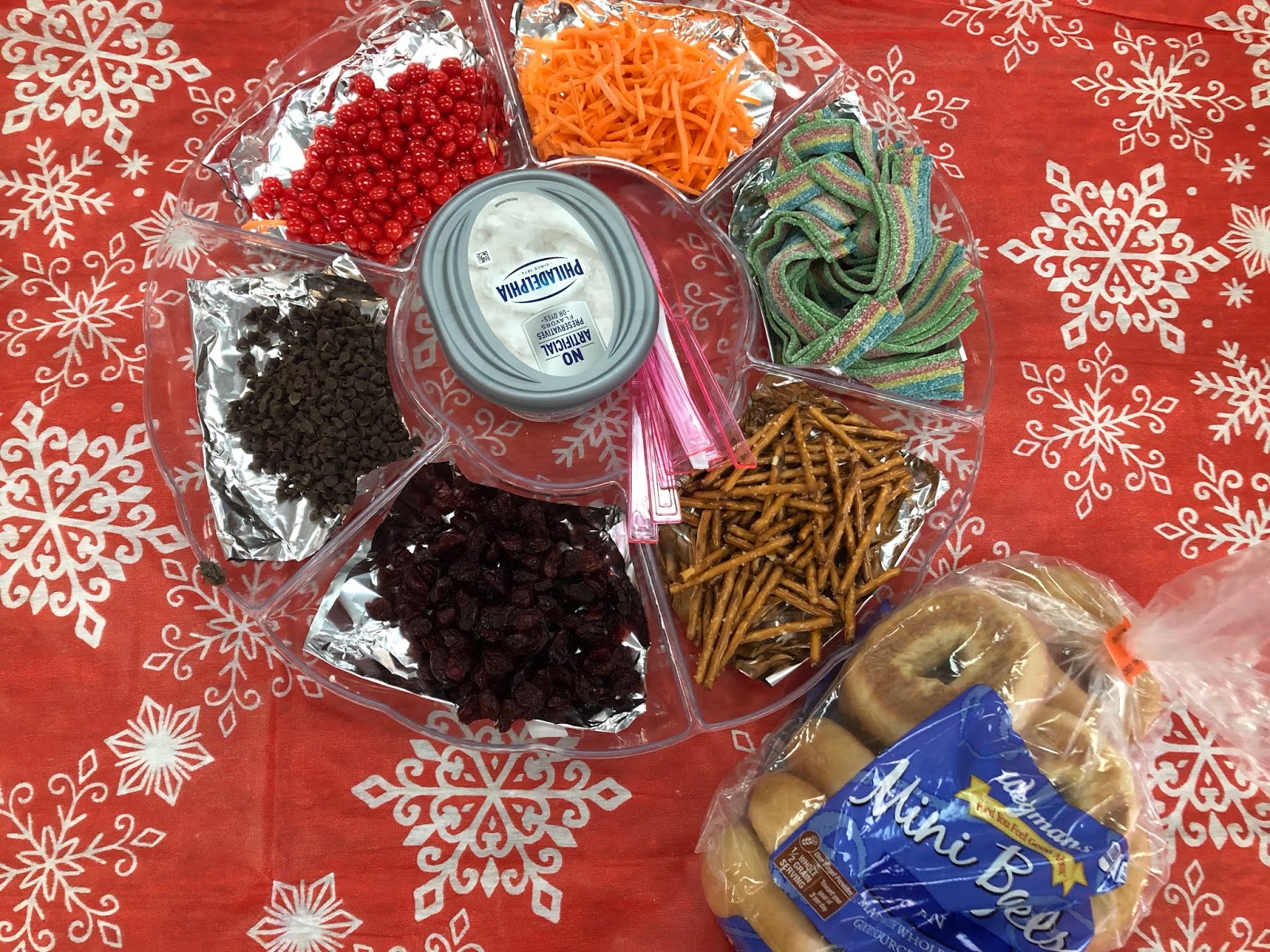 5 Winter Centers for a Welcome Winter Party - Roots and Wings